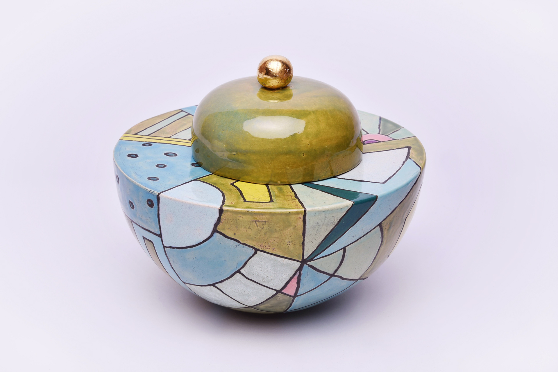 Multicolored ceramic urn by Heidi Hartmann ⋆ Art-Memorials.com
